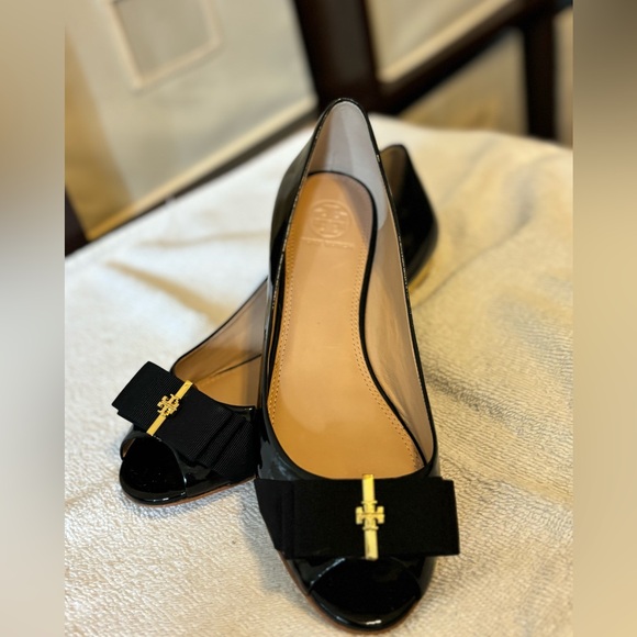 Tory Burch | Shoes | Tory Burch Black Patent Leather Peeptoe Heels ...